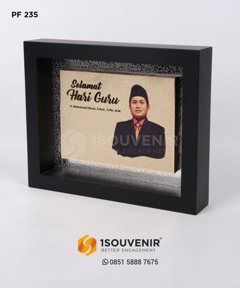 Galeri Ide: Contoh Desain Plakat Yang Menginspirasi